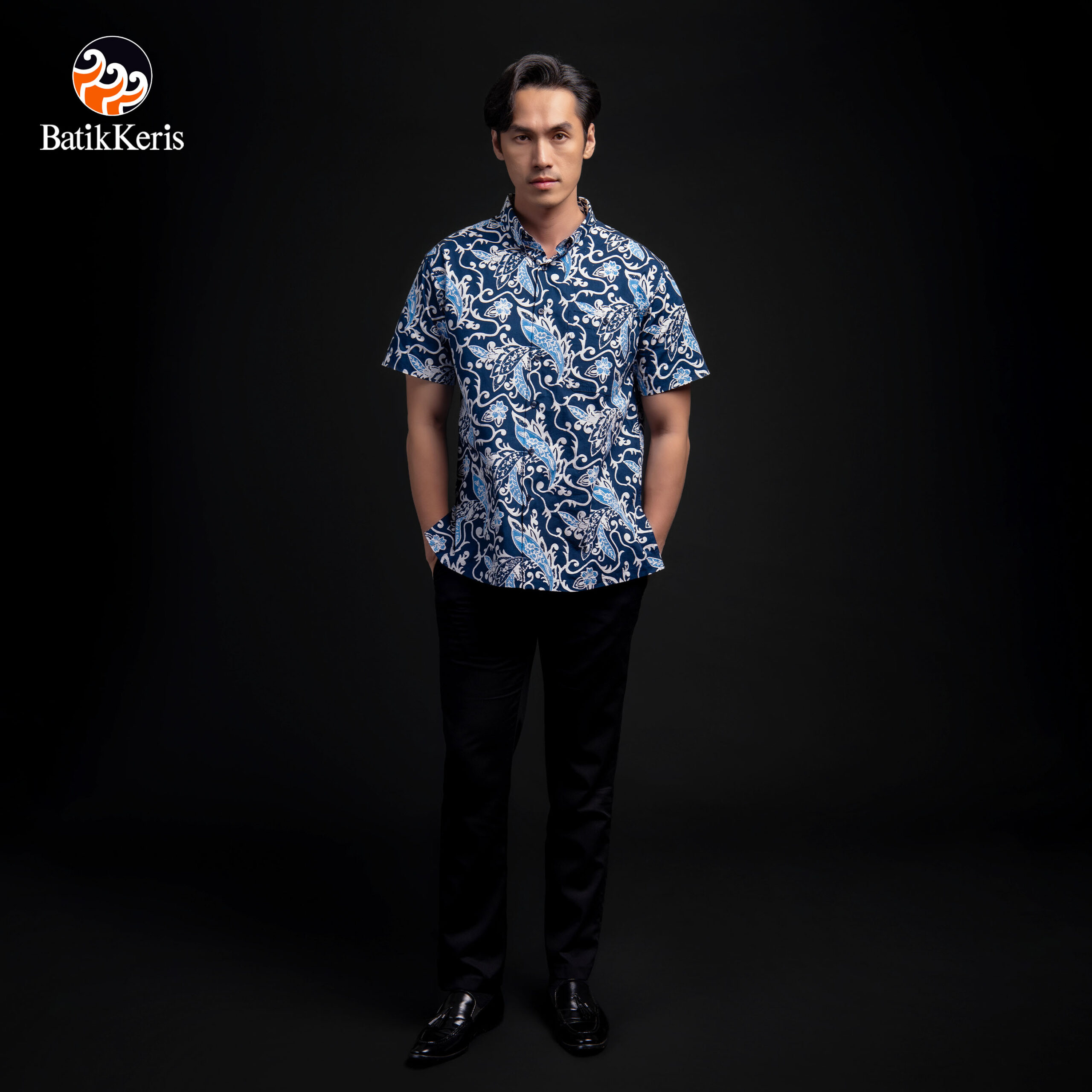 Kemeja Relaxed Fit Batik Lengan Pendek Motif Ukel Sumping - Batik Keris ...