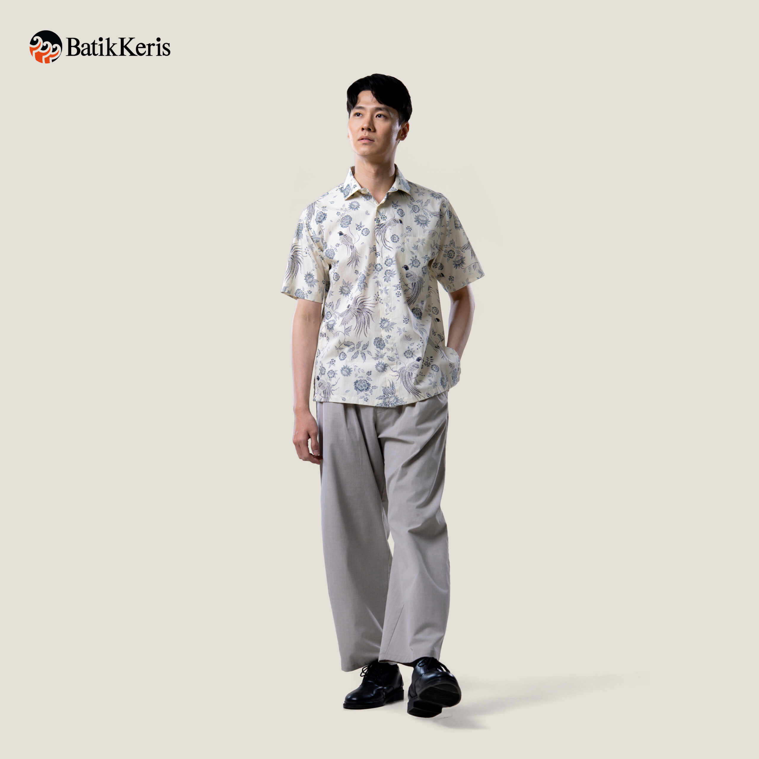 Kemeja Reguler Fit Batik Lengan Pendek Motif Keris Dancing Bird - Batik ...